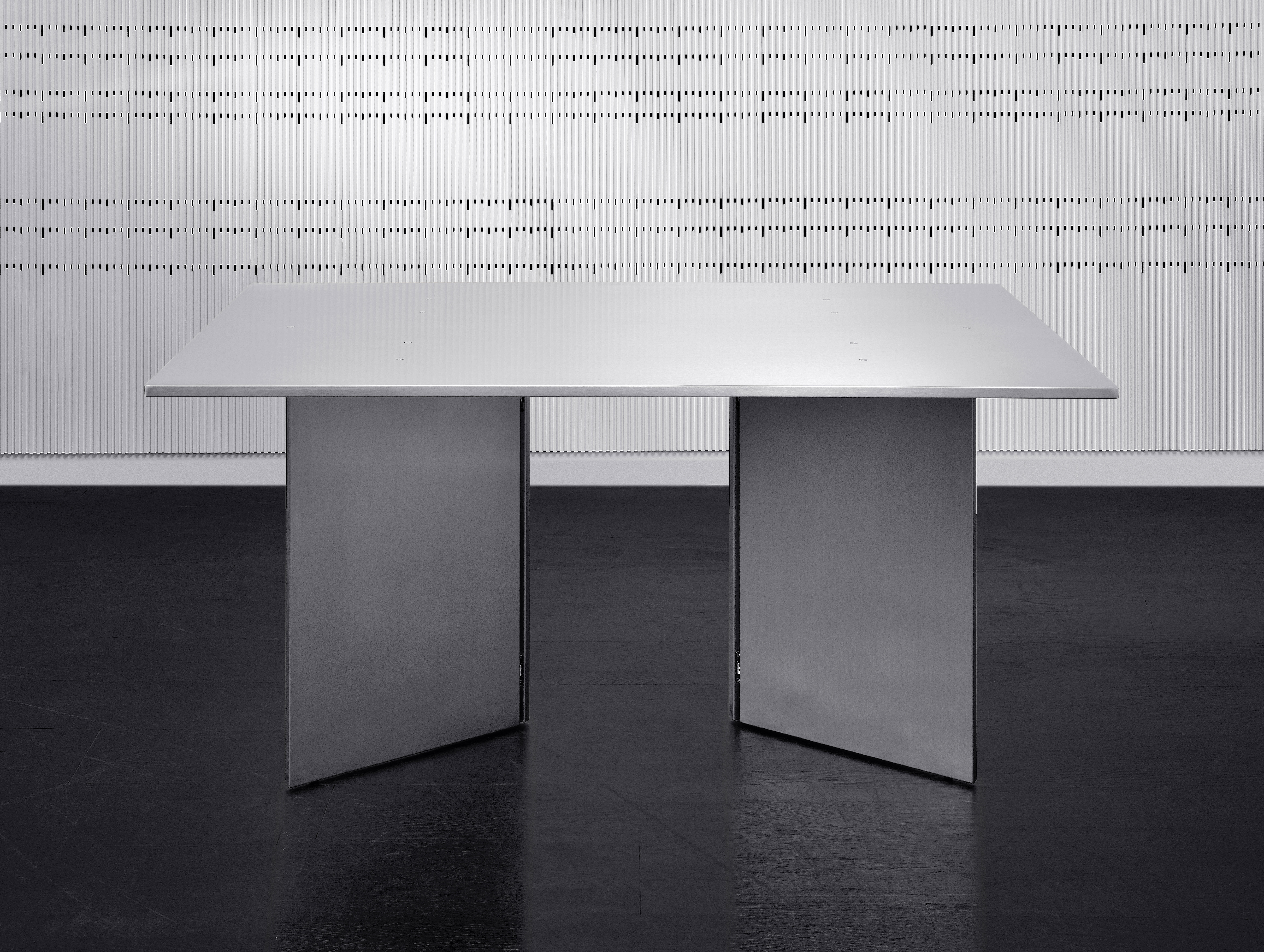 BE-238-Table-1-HD-Copyright-Guy-Lucas-de-Peslouan - Jean Nouvel Design
